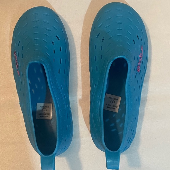 Speedo | Shoes | Speedo Kids Blue Water Shoes Size L 9 Perforated Pull ...